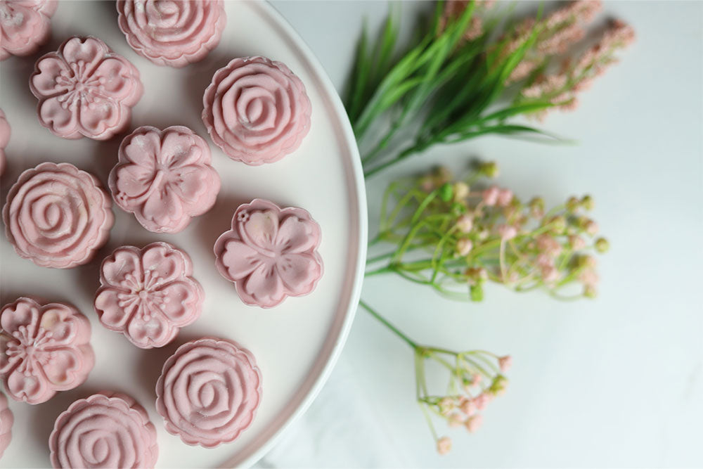 Rose Mooncakes with Pistachio Filling — ifiGOURMET