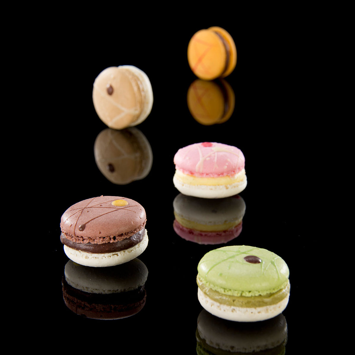 Double-Flavored Macaron Assortment — ifiGOURMET